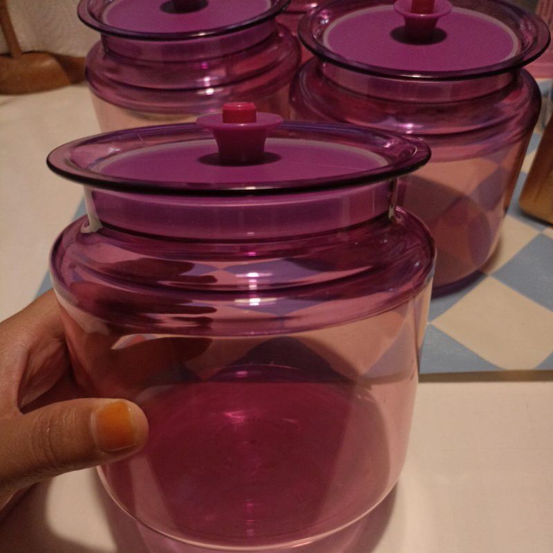 Balang kuih raya tupperware Preloved (1pc) (chat us before made payment ...