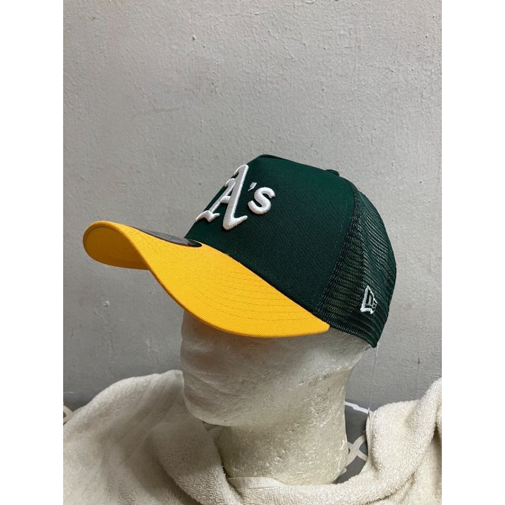 New Era Trucker Oakland Athletics 2 Tone Forest Top Cap Jepun release ...