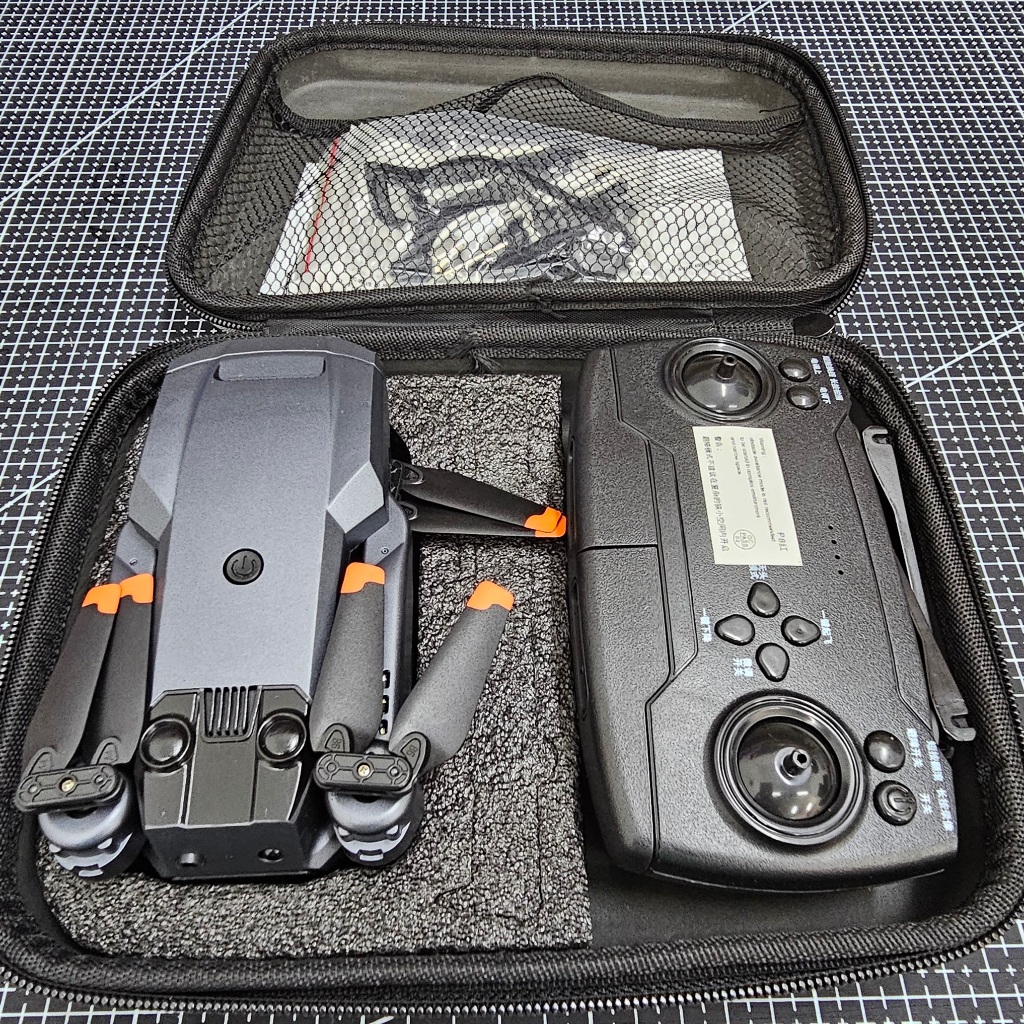 Drone E88 Quadcopter Foldable With 1 Camera 1 Battery | Shopee Malaysia