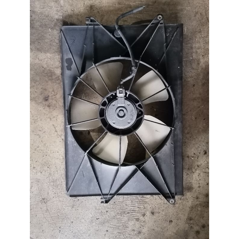 Toyota Wish Zne10 radiator fan motor casing used japan original part ...