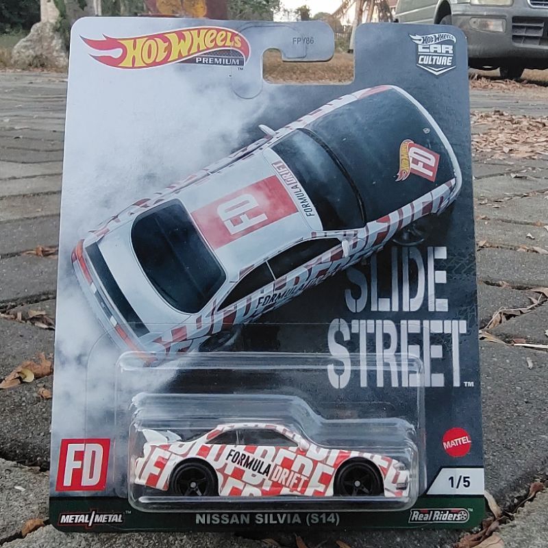 Hot Wheels Nissan Silvia S14 Slide Street | Shopee Malaysia