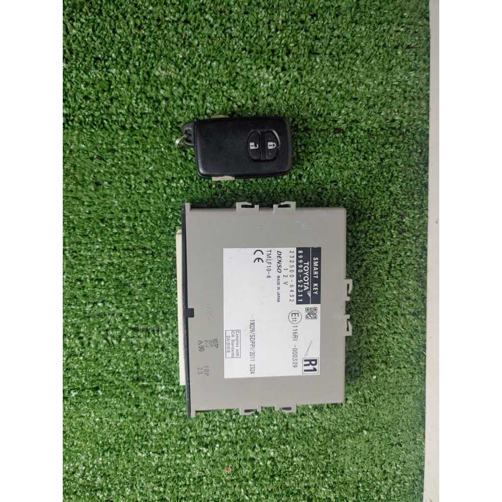 TOYOTA PRIUS C NHP10 89990-52311(SMART KEY ECU WITH 1X SMART KEY ...