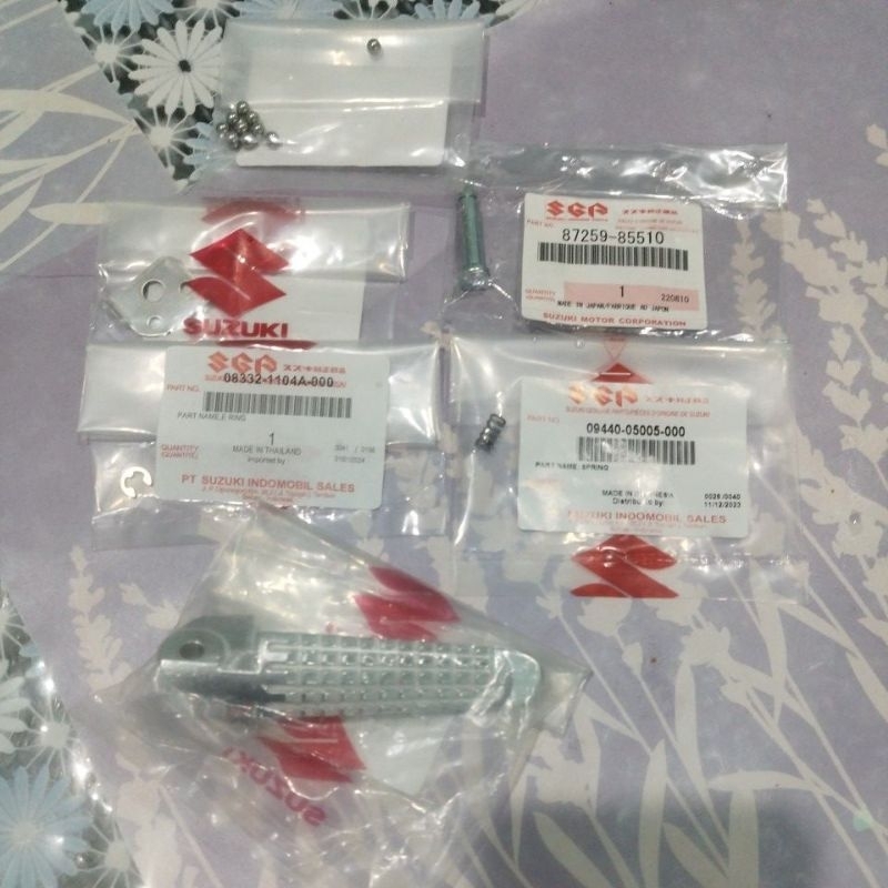 suzuki raider fi belang150 footstep set ORIGINAL | Shopee Malaysia