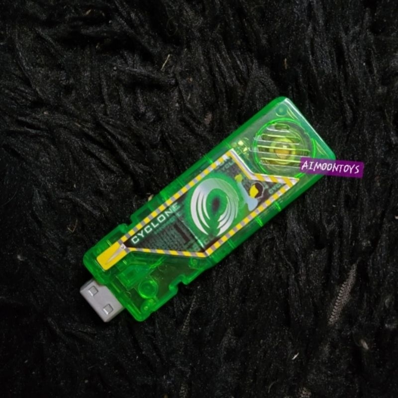 SG Cyclone Gaia Memory ( Philip Voice Ver. ) Televi Magazine Exclusive ...