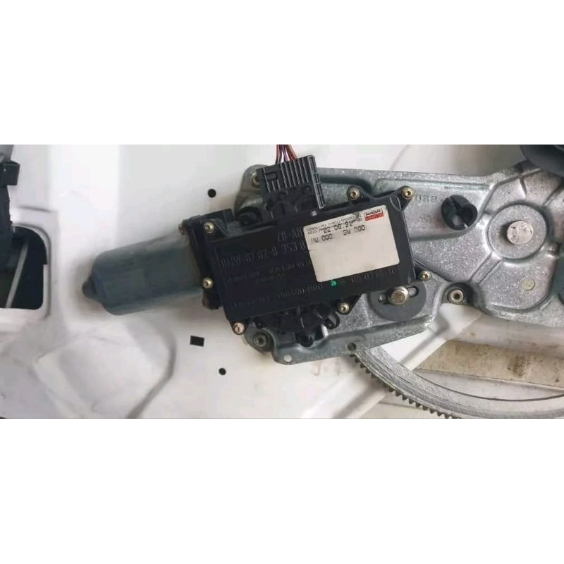 BMW E36 3 SERIES FRONT DOOR POWER WINDOW MOTOR(SINGLE SOCKET) | Shopee ...