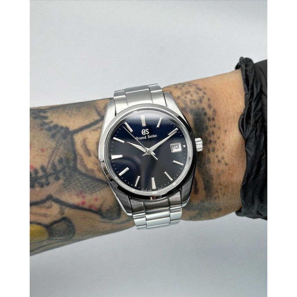 【GS SBGP 005 Dark Blue Quartz 39mm】 Custom Grand Seiko Mod Watch | Jam ...