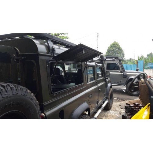 Front Runner Land Rover Defender (1983-2016) Gullwing Window ...