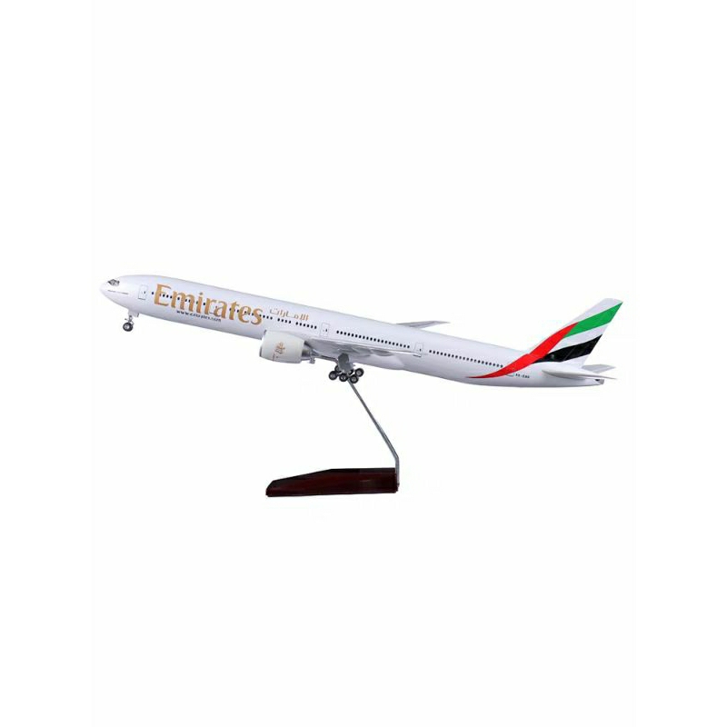 Emirates Airlines Flight Boeing B777-300ER Display model 1/150 | Shopee ...