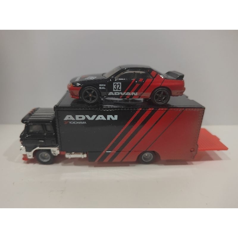 Hotwheels Team Transport Nissan Skyline GT-R R32 & Truck Set (Advan ...