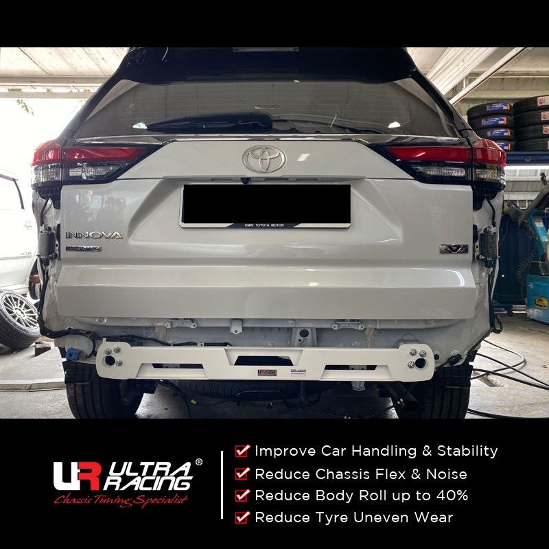 Toyota Innova Zenix - Rear Anti-Collision Bar 2 Points Ultra Racing ...