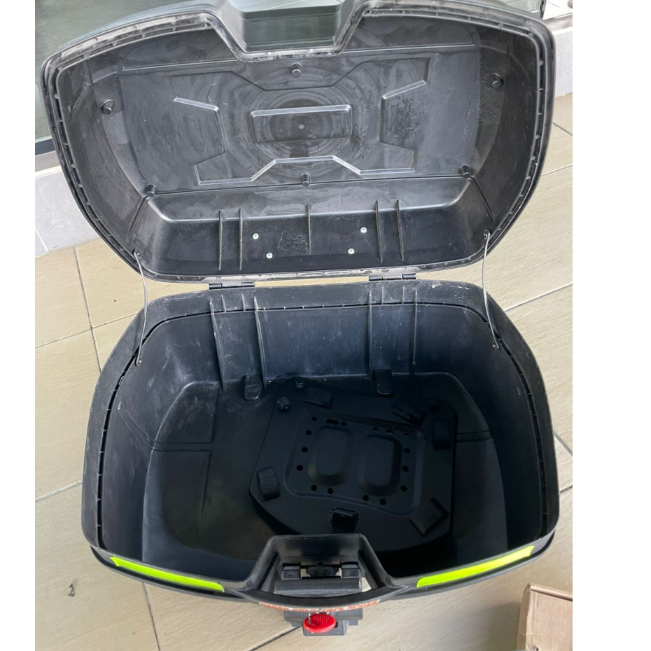 BOX GSB 47L MOTORCYCLE USED | Shopee Malaysia