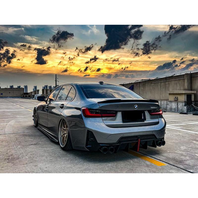 bmw g20 lci rear diffuser v design | Shopee Malaysia