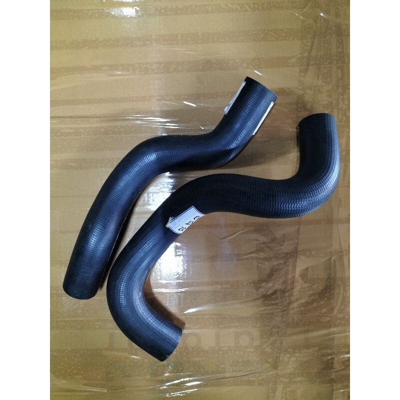 TOYOTA IPSUM ACM21 2.4 UP BOTTOM RADIATOR HOSE | Shopee Malaysia
