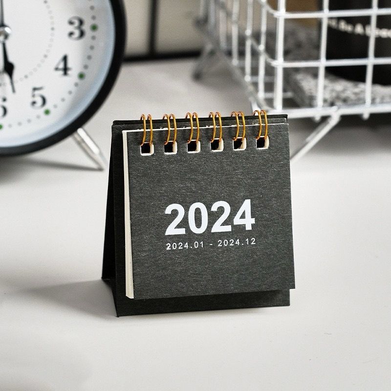 Small Simple Calendar 2024 [ENGLISH VERSION] Desk Calendar Mini ...