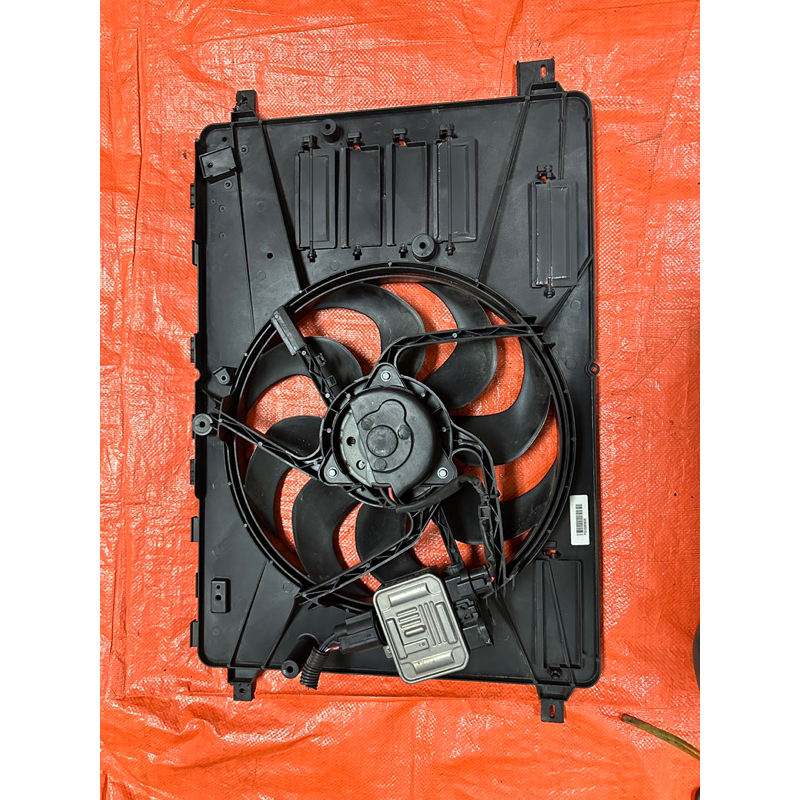 Volvo S60/V60/xc60 radiator fan motor complete (original) | Shopee Malaysia