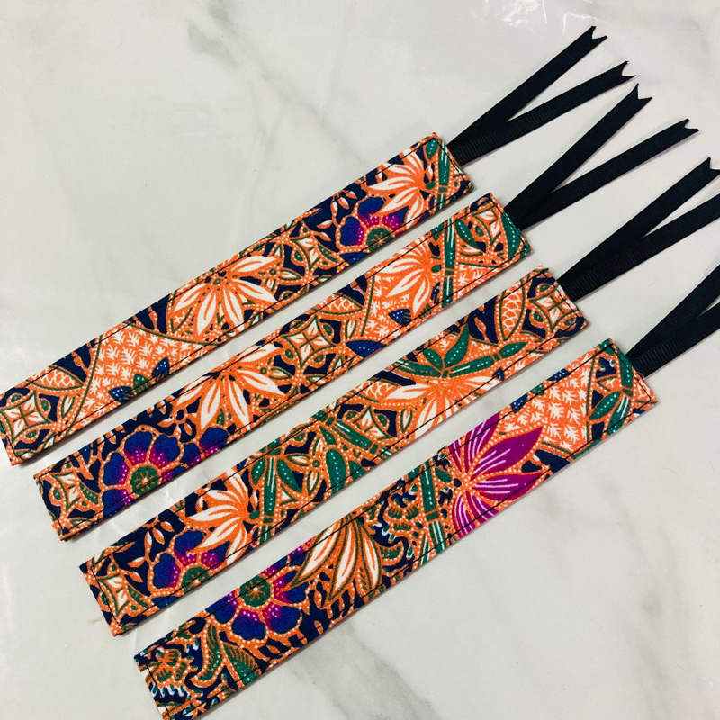 (READY STOK) 1pcs HANDMADE BOOKMARK BATIK/SONGKET /gift/ cenderamata ...