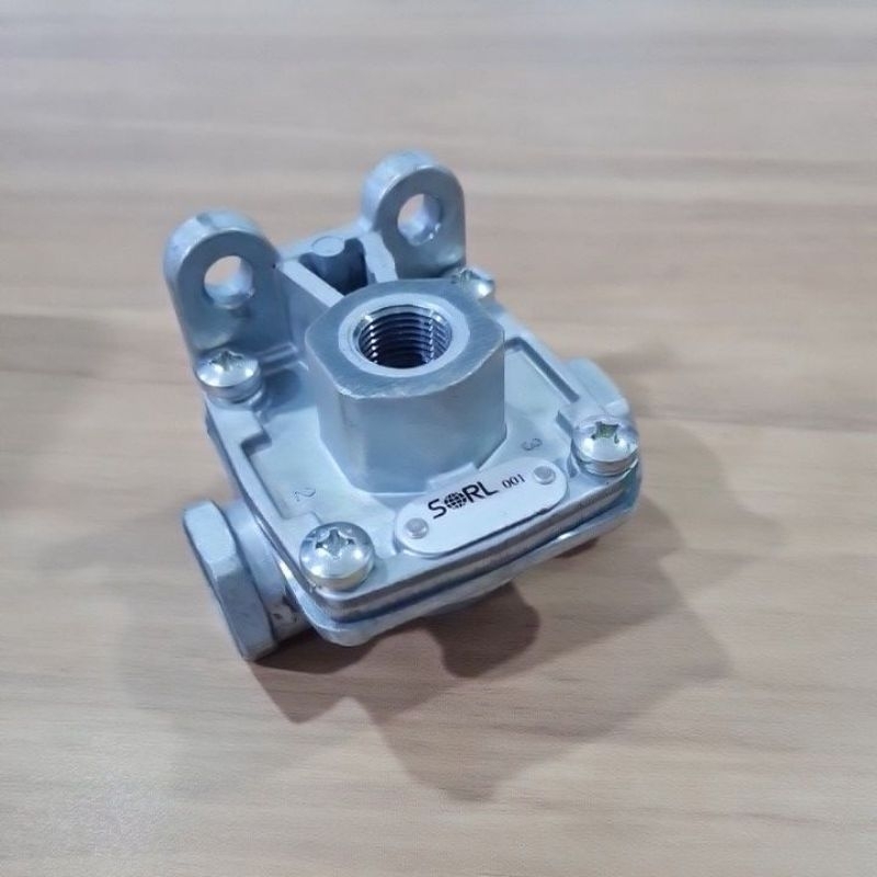 Anak gajah valve / Quick release valve 9735000030 (3/8 holes) | Shopee ...