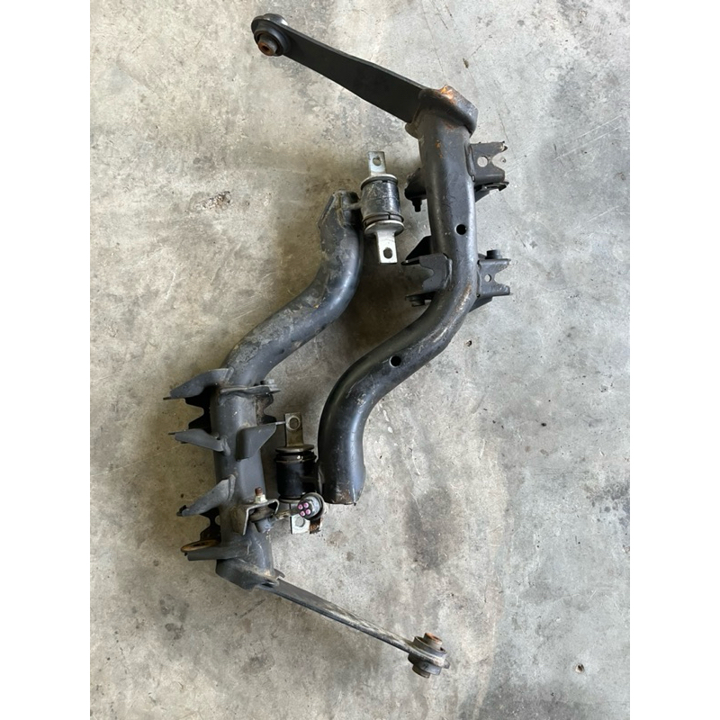 Honda Stream RN6 RN8 rear Lower Arm | Shopee Malaysia