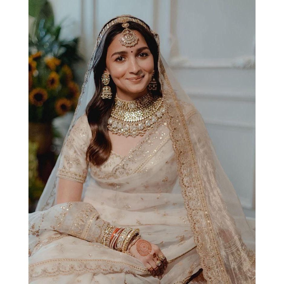 BOLLYWOOD A BEAUTIFUL ACTRESS ALIA BHATT ORGANZA SAREE | Shopee Malaysia