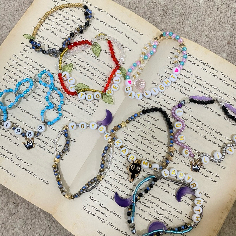 TS friendship bracelet (1989, ATW, YOYOK, STYLE) | Shopee Malaysia