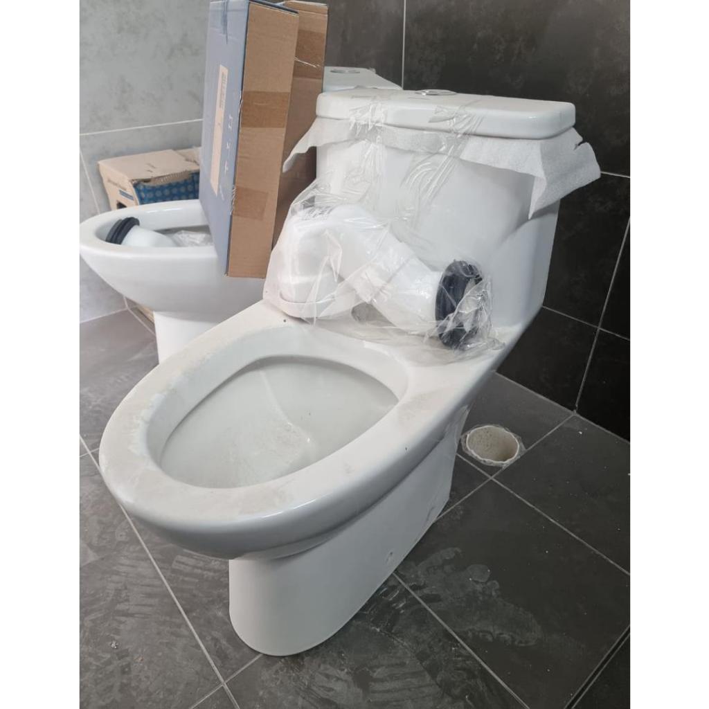 Johnson Suisse Close one toilet bowl water closet (NEW) | Shopee Malaysia
