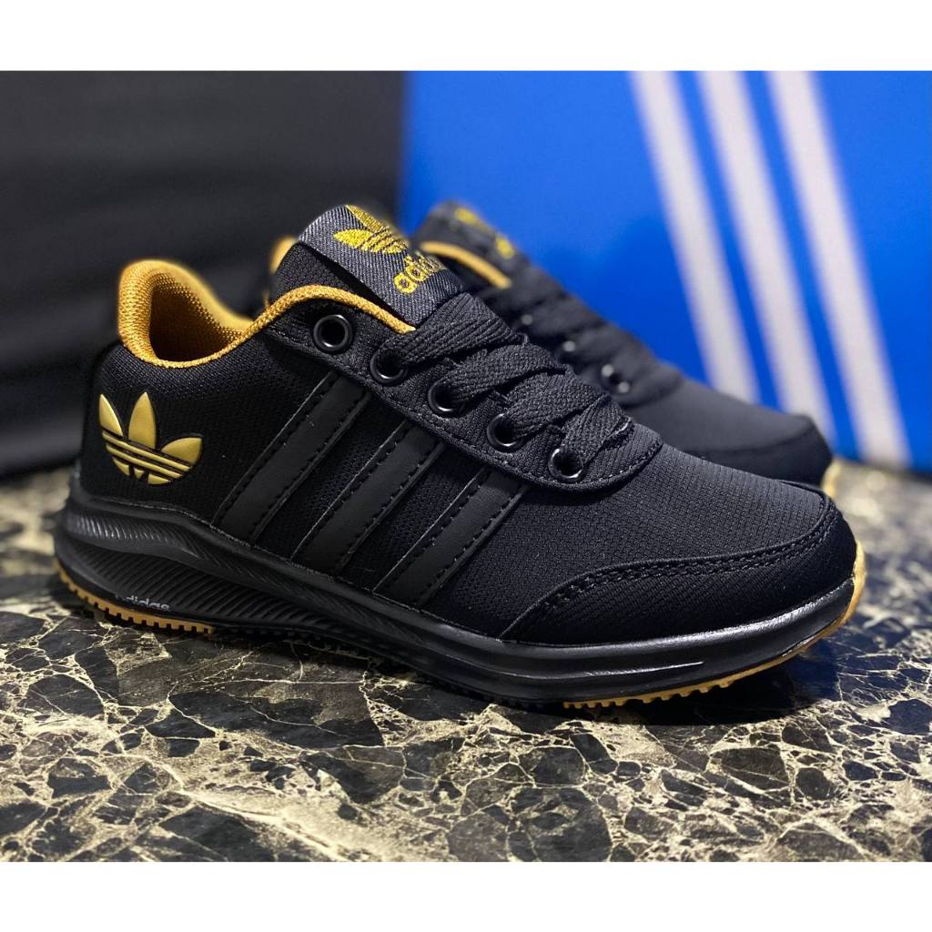 Kasut Sport Adidas Budak Sukan sesuai untuk lelaki dan perempuan ...