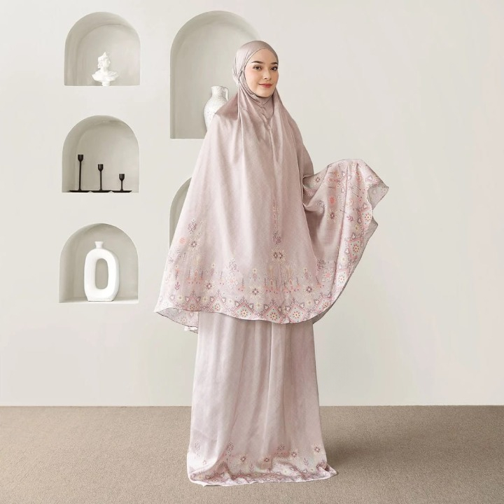 Telekung Satin Miraya Travel Printed Besar Tapak Tangan | Shopee Malaysia