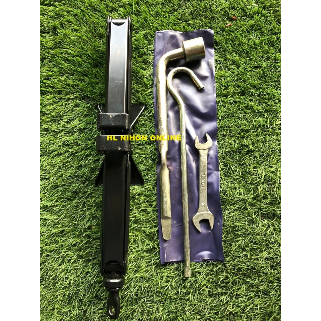 (Used) Car jack 600KG for small car (Daihaitsu,Kenari,Kelisa,Kancil ...
