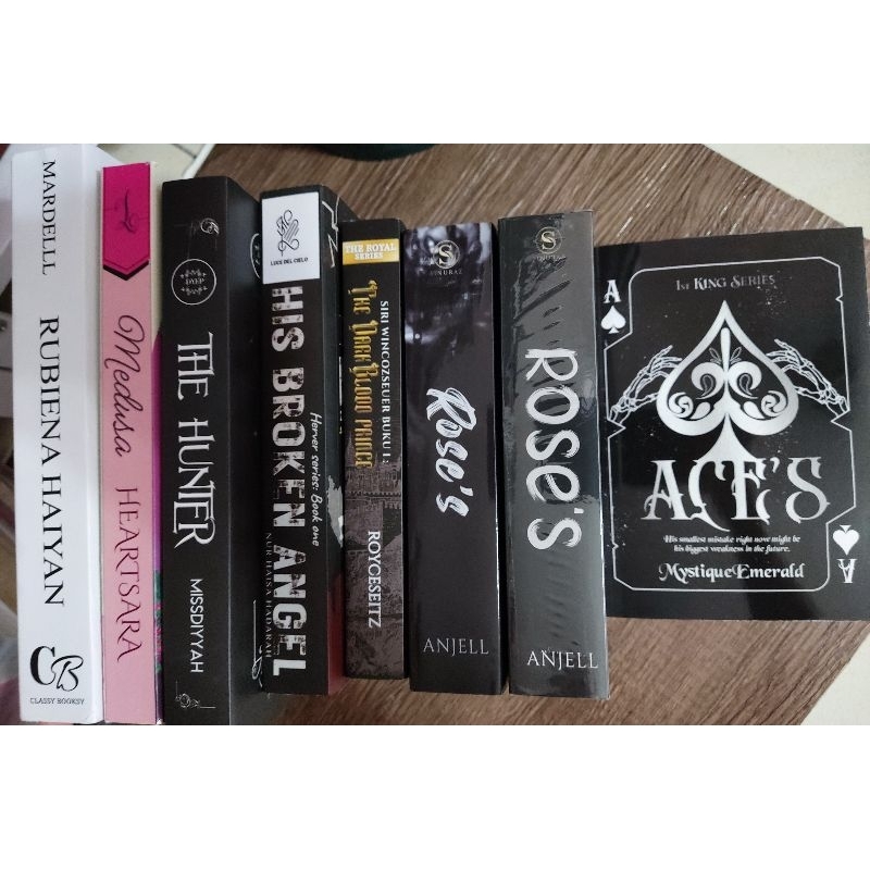 Novel Melayu 🔥🔥🔥🔥🔥 kombo with 1 random novel | Shopee Malaysia