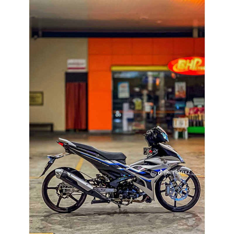 COVERSET Y15ZR SILVER 2023 V1 V2 | Shopee Malaysia