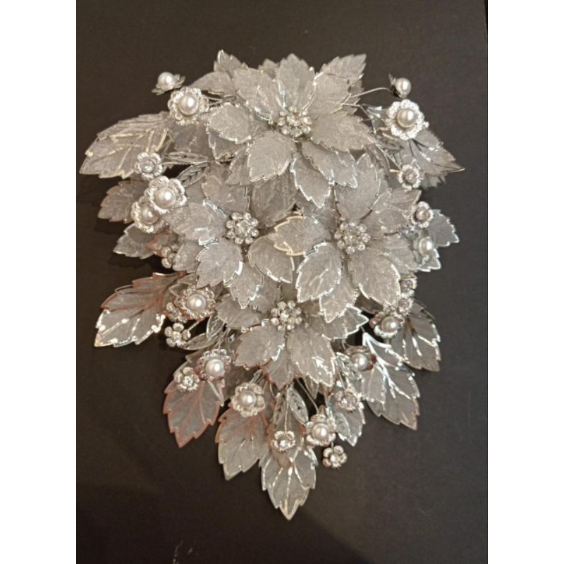 Bunga Tangan Klasik(Besi) : Custom Made. Available in Silver / Gold ...