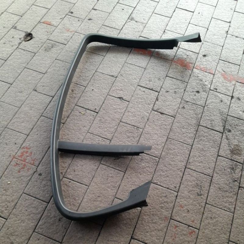 BMW E90 3 SERIES GENUINE OEM WINDOW TRIM FRONT AND REAR | Shopee Malaysia