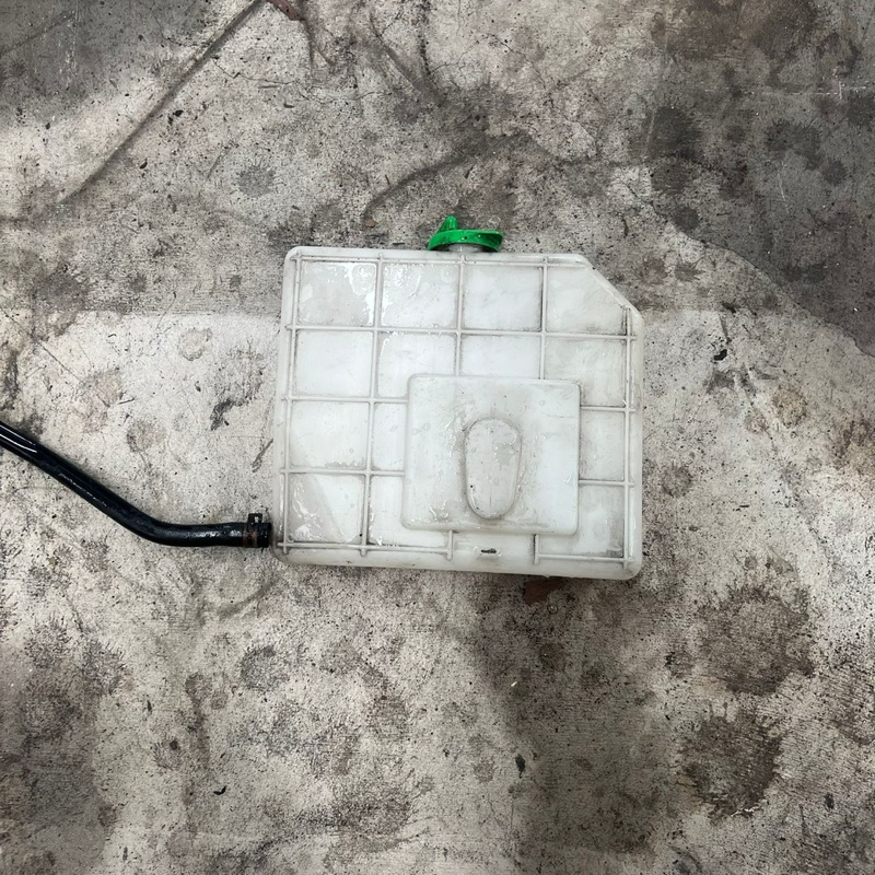 Suzuki Swift Radiator Spare Tank Tanki Air Simpanan IMPORTED FROM JAPAN ...