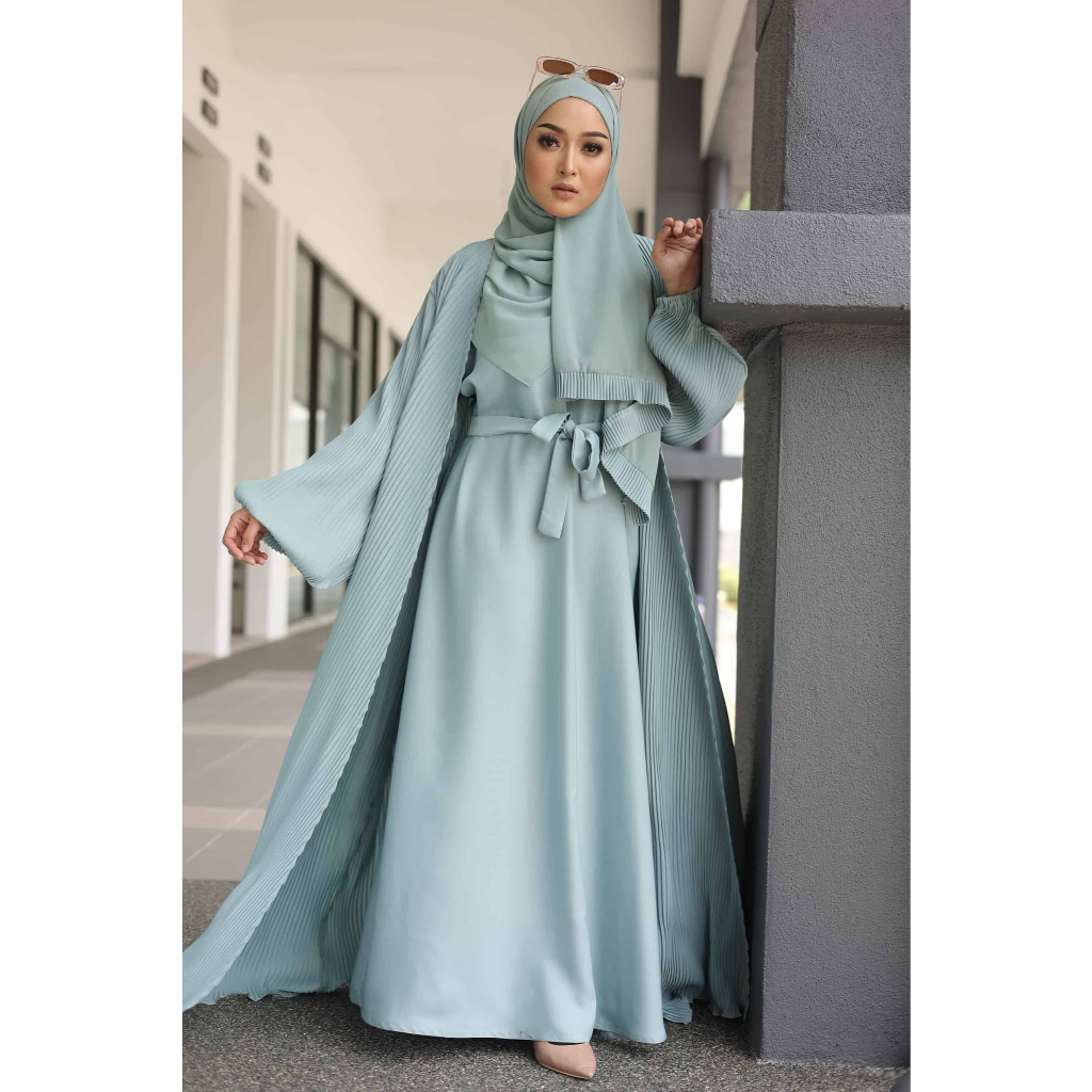 Arysha Pleated Abaya. Korea Nida Material. Free matching shawl and belt ...