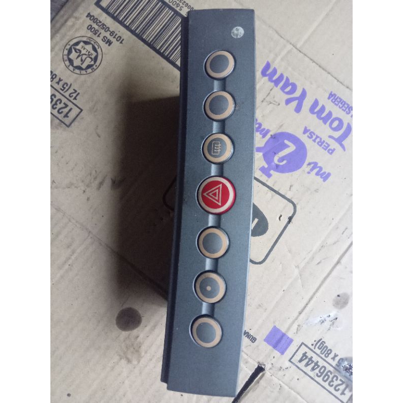 PERSONA / GEN-2 DOUBLE SIGNAL CENTER SWITCH SECOND HAND ORIGIONAL NOT ...