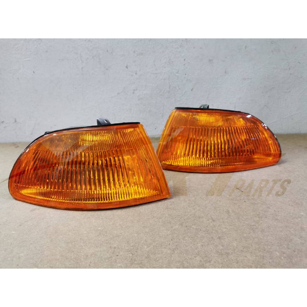 HONDA CIVIC SR4 / FERIO / EG9 FRONT PARKING CORNER LIGHT LAMP / SIGNAL ...