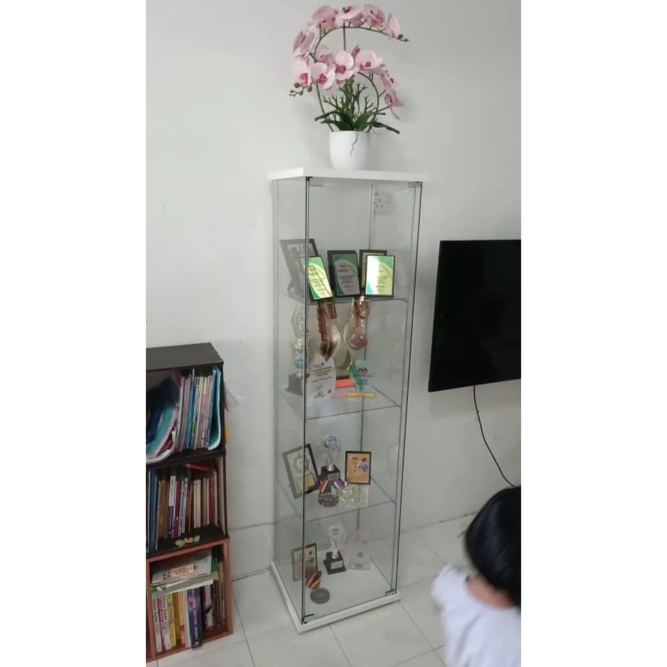KIAHWAREHOUSE Display Kabinet Pintu Kaca, 43x163 cm DETOLF Kabinet Kaca ...