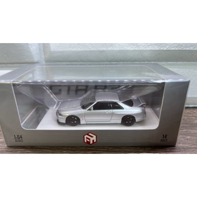 Focal Horizon 1/64 Nissan Skyline GT-R R33 Red/Black/White/Silver ...