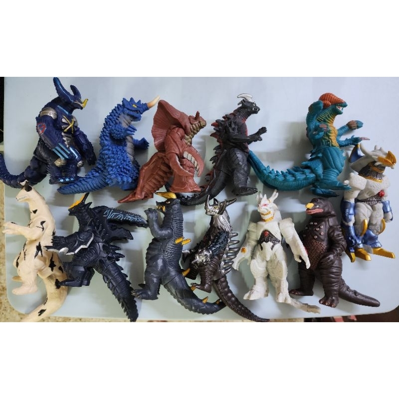 Bandai Ultraman Ultra Monster Kaiju sofubi 5.5 inches. (100% Original ...