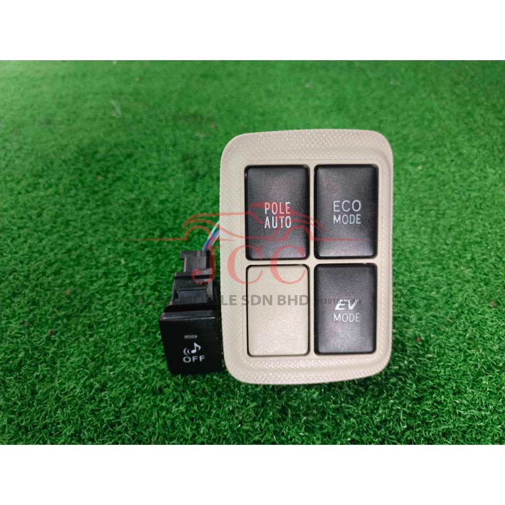 TOYOTA PRIUS C AQUA (NHP10) CONSOLE SWITCH SET [B-1-4] | Shopee Malaysia