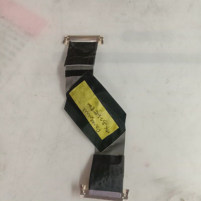 LVDS RIBBON PANASONIC LCD TV TX-32LE8M. | Shopee Malaysia