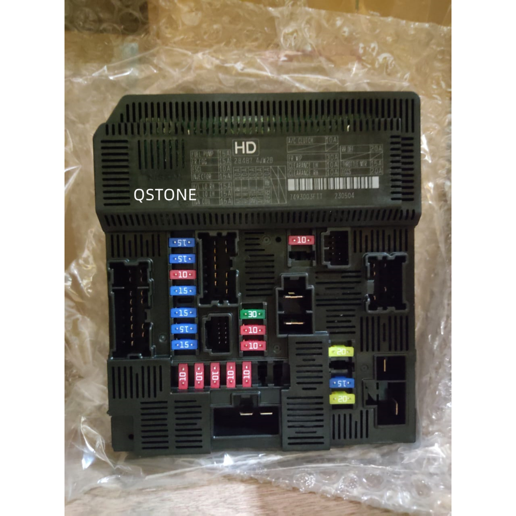 NISSAN NAVARA NP300 D23 -ORIGINAL CONTROLLER UNIT IPDM / MAIN FUSE BOX ...