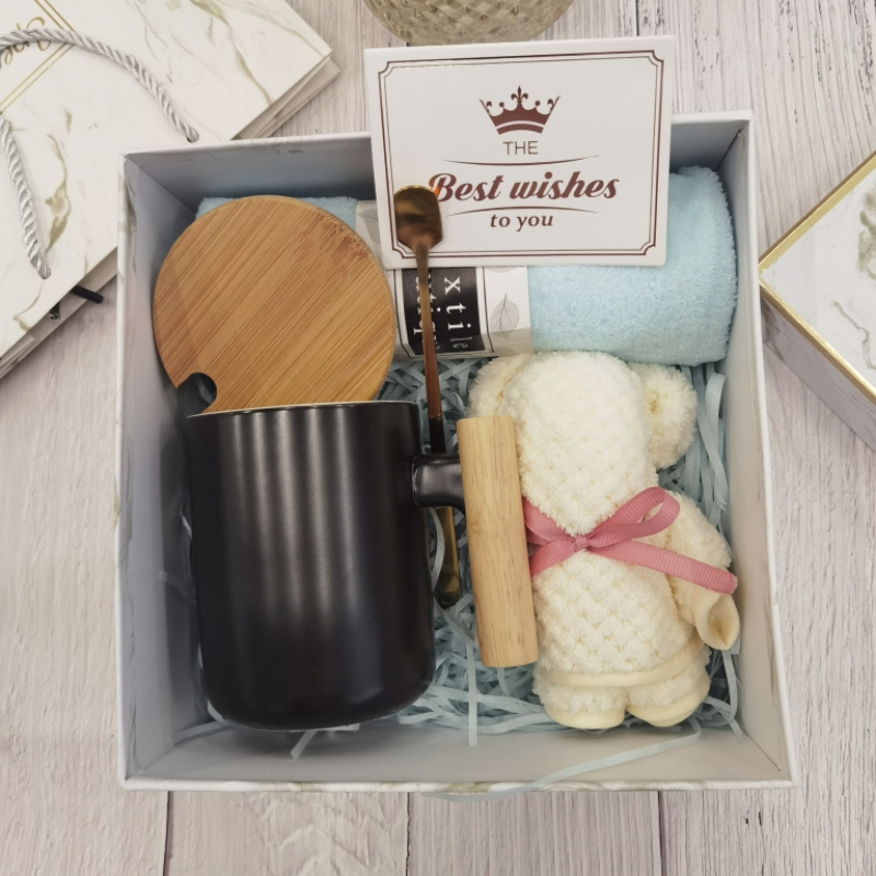 birthday gift festival present woman surprise gift box christmas gift ...