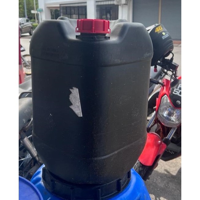 USED BLACK RECTANGLE PLASTIC KARBOI (25 Liter Capacity) | Shopee Malaysia