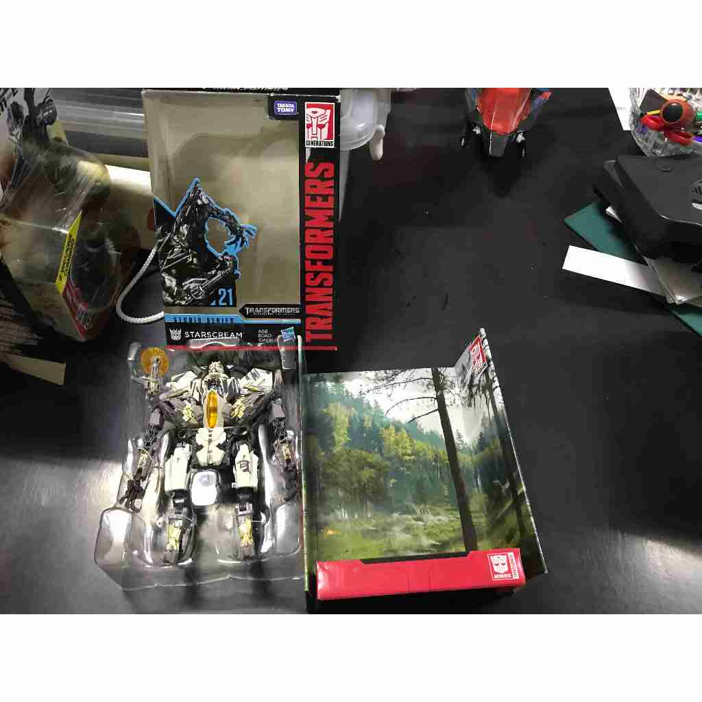 Open box but new Hasbro Transformers Studio Series SS 21 SS21 Voyager ...