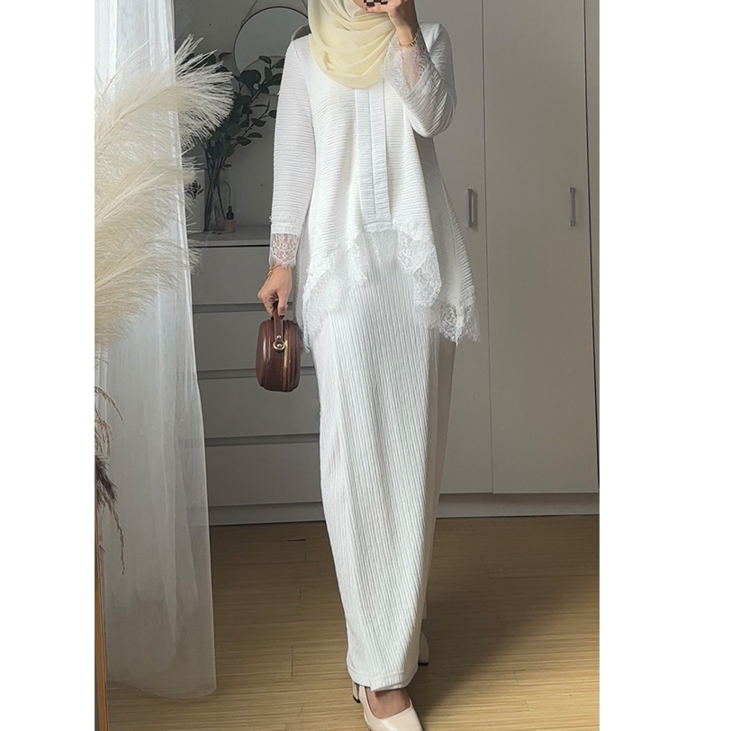 PLEATED BAJU RAYA KEBAYA MUSLIMAH LACE BAJU KURUNG LONG SLEEVE Front ...