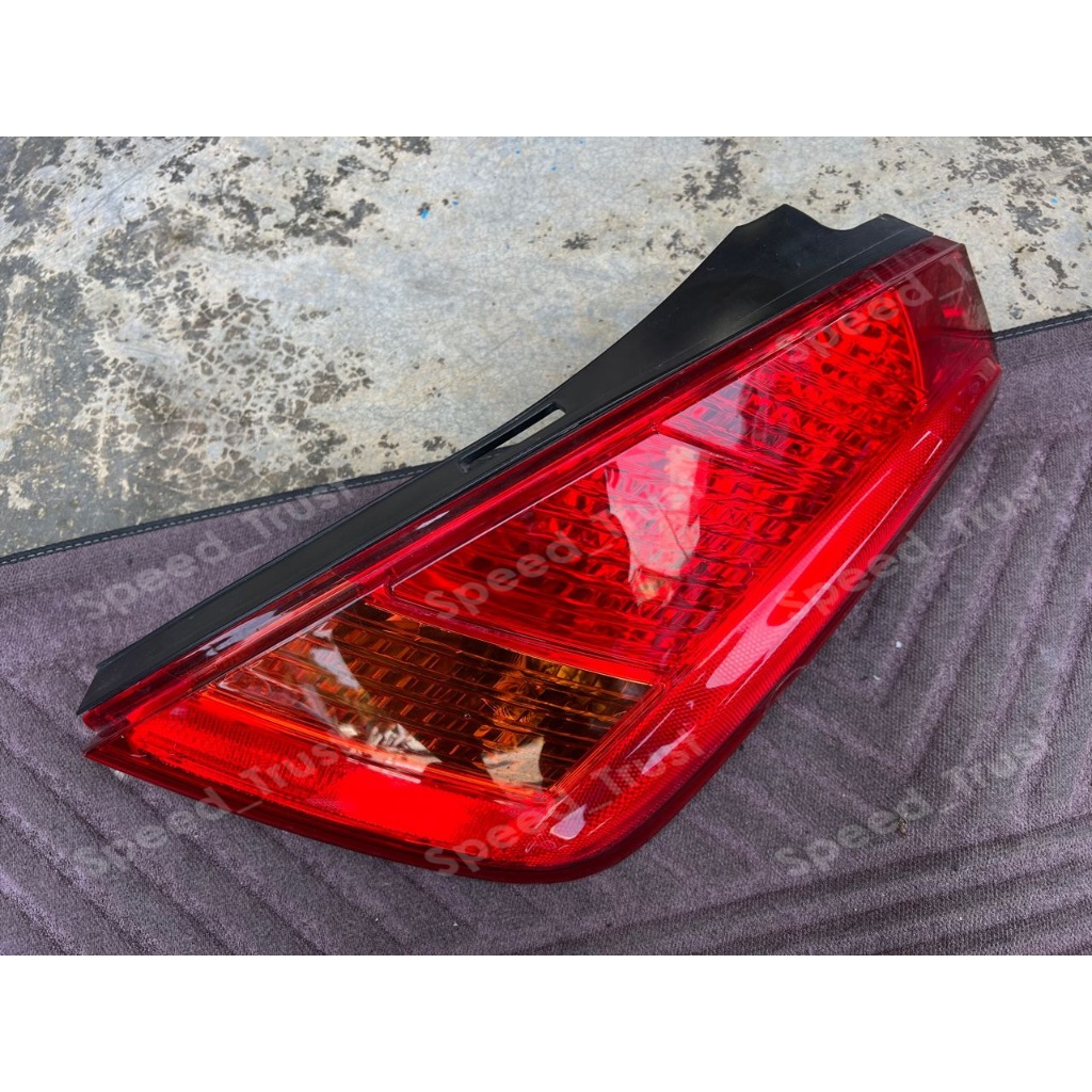 Right RH Kanan Side Taillight Tail Rear Lamp Light Lampu Belakang ...