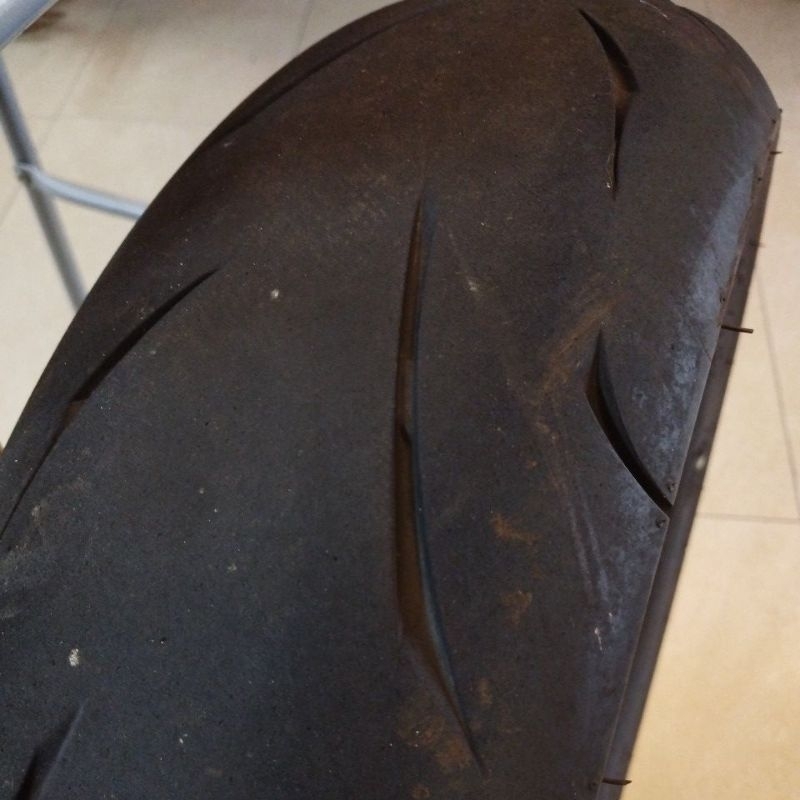 Tayar seken murah terpakai Deli Slash 140/70-17 tayar sport compound ...