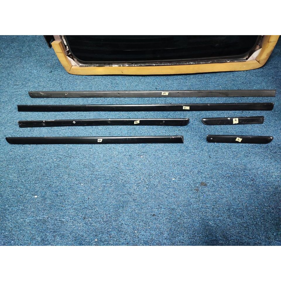 BMW E46 Sedan Exterior Door and Fender Moulding Trim | Shopee Malaysia