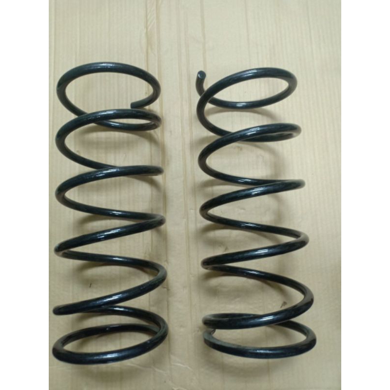 TOYOTA KE70DX REAR COIL SPRING (48231-12130) 1 PAIR | Shopee Malaysia